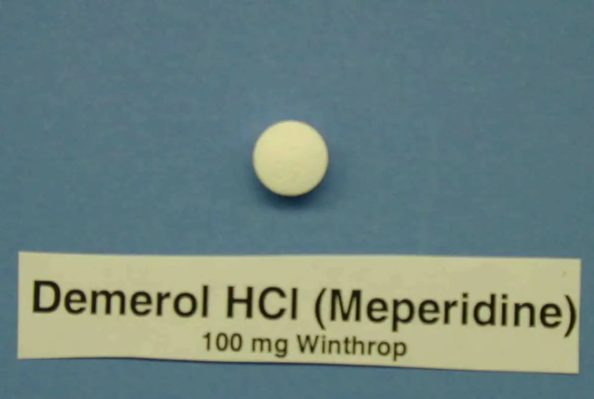 Meperidina: Nombre comercial, farmacocinetica, farmacodinamia y más