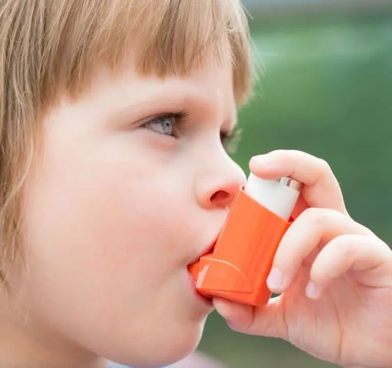 Mometasona: Qué es, para qué sirve, nombre comercial y más